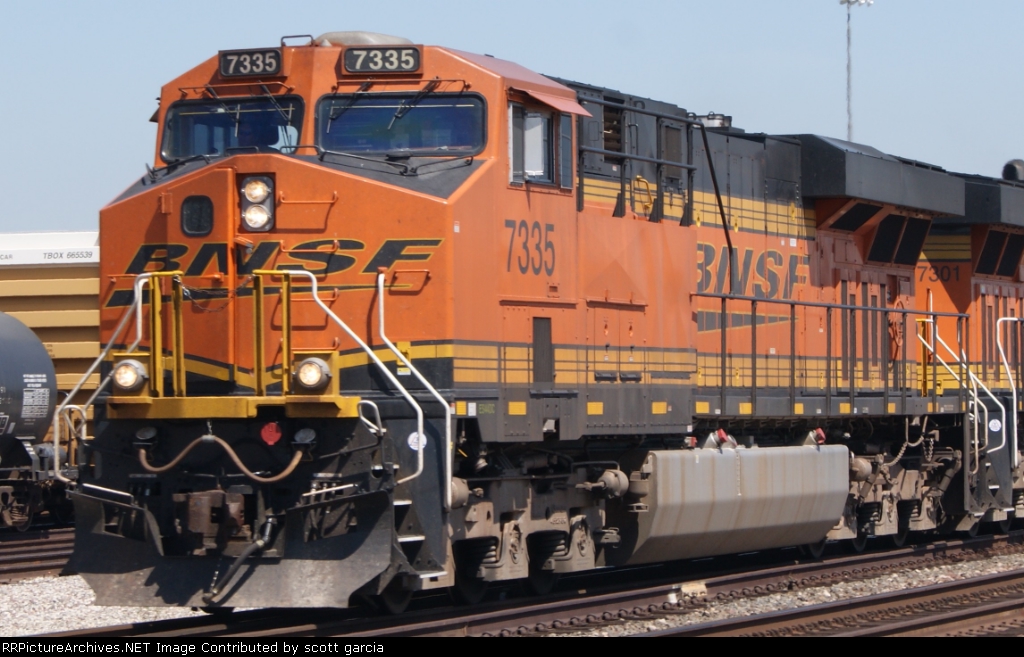 BNSF 7335